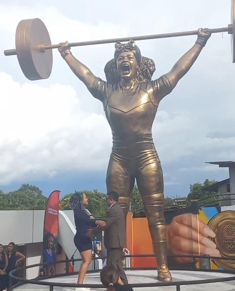 Neisi Dajomes campeona olímpica cuenta con un Monumento en Shell ...